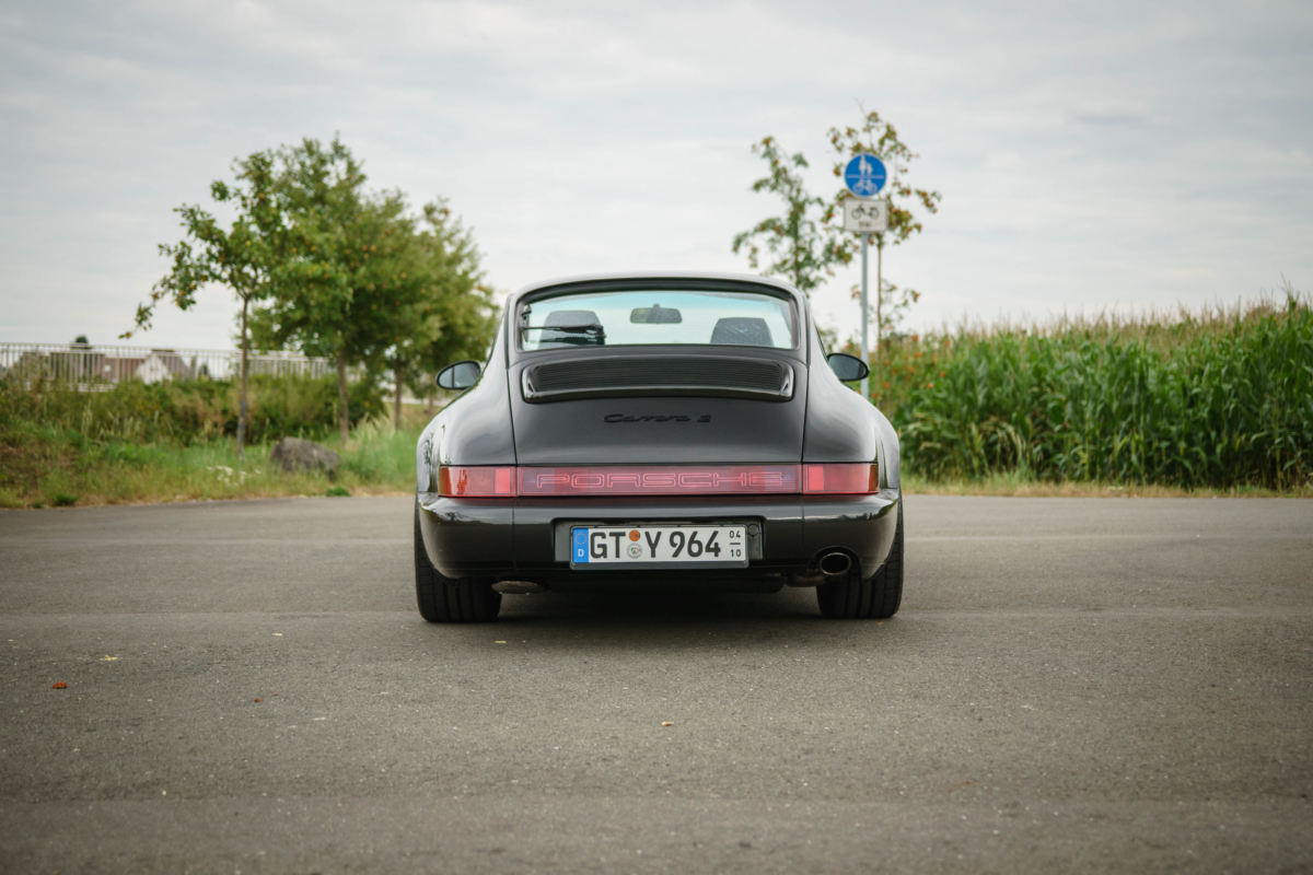 Porsche 964 C2 Coupe - Classic German Motors